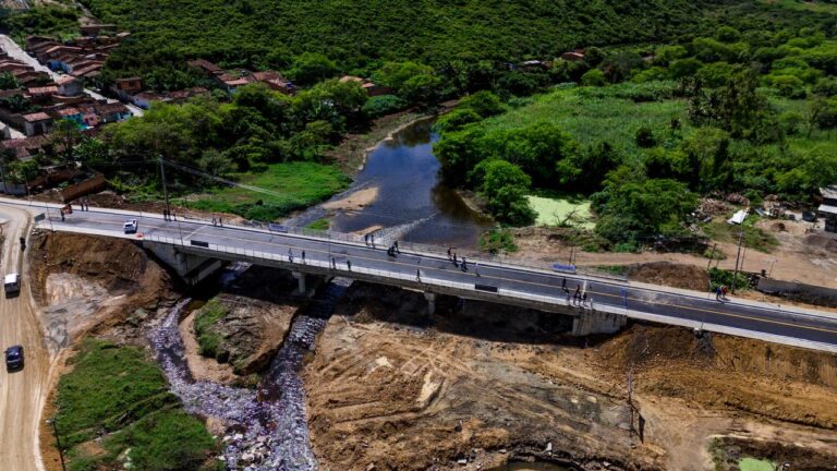 Prefeito Rodrigo Pinheiro entrega Ponte José Gonzaga Simões em tempo ...